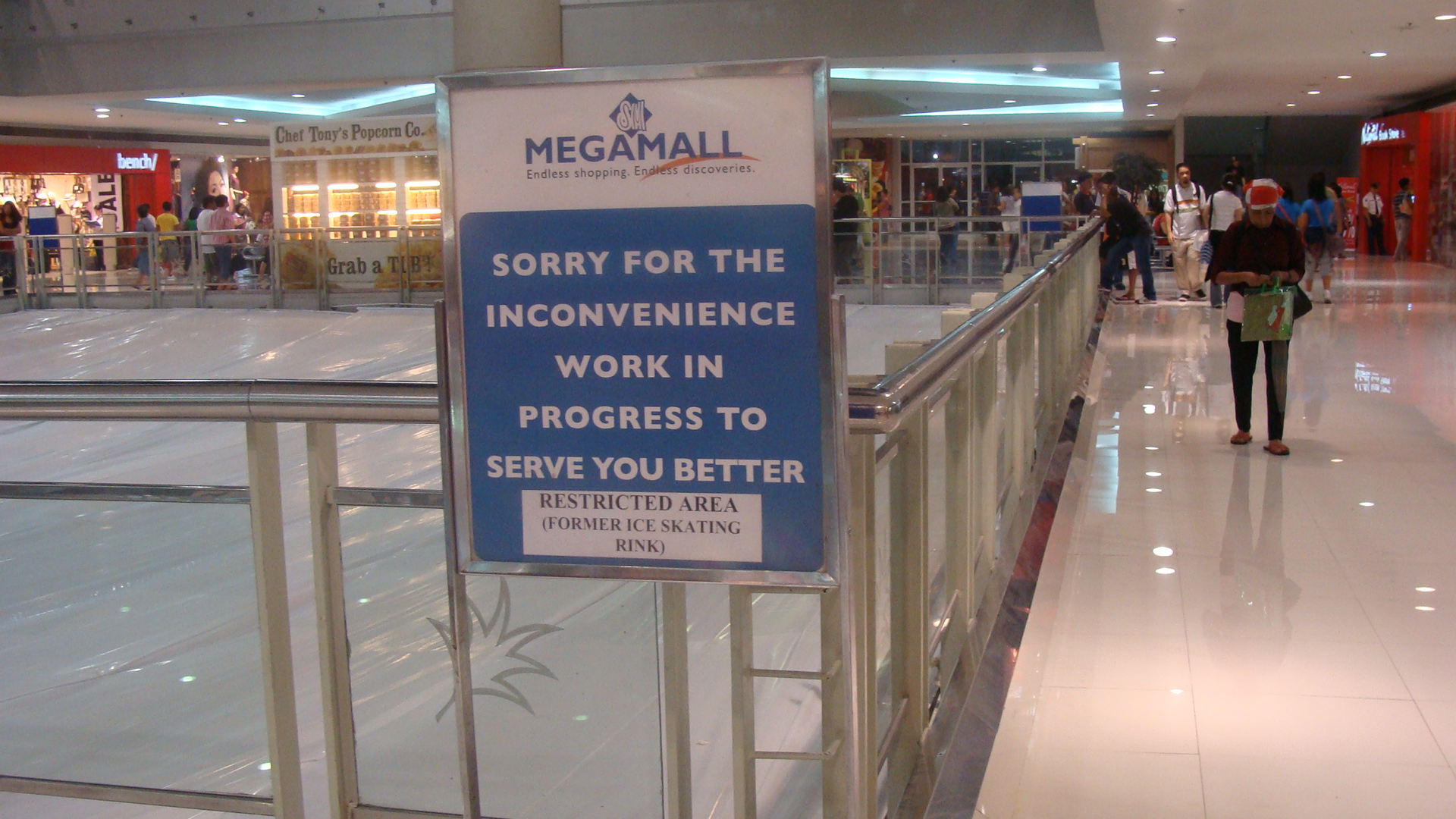 in memoriam: SM Megamall's Ice Skating Rink | The Urban Roamer